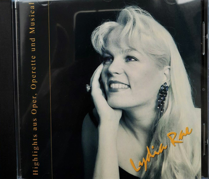 Lydia Rae - Sängerin & Sprecherin | Hamburg